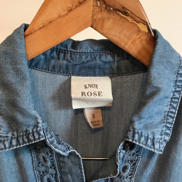 Knox Rose | Tops | Knox Rose Chambray Denim Blouse S | Poshmark